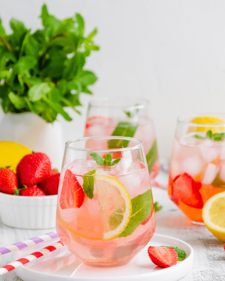 Pete's Lemonade Sparkler Mocktail - You need to try this !!! ⋆ Pete's ...